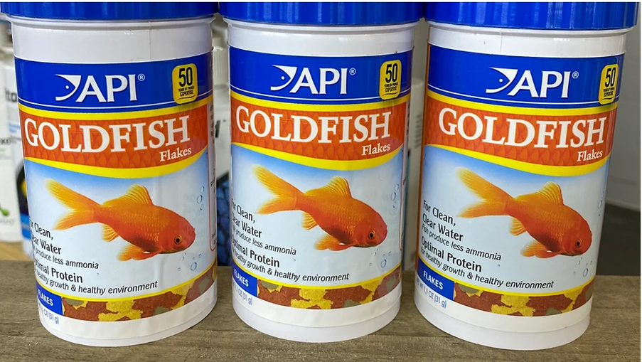 Buy API® GOLDFISH Flakes (31g), Fish & Food & Supplements Online in ...
